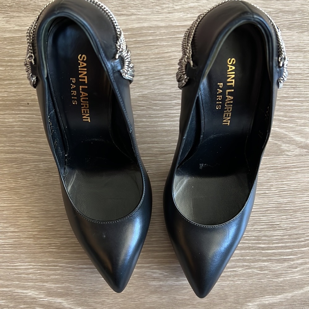 Ysl Black Leather Stacked Pumps With Silver Chains - Gem